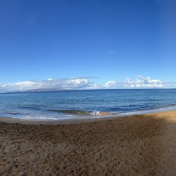 ULUA BEACH PARK - Updated April 2025 - 255 Photos & 104 Reviews ...