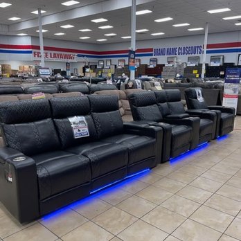 AMERICAN FREIGHT FURNITURE MATTRESS APPLIANCE Updated January 2025 16 Photos 19 Reviews 15000 Abercorn St Savannah Georgia Furniture Stores Phone Number Yelp