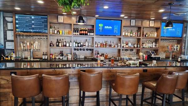 TRAILSIDE TAP - Updated January 2026 - 119 Photos & 125 Real Reviews ...