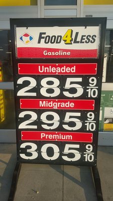 FOOD 4 LESS GAS - Updated September 2024 - 21 Photos - 190 W Esplanade ...