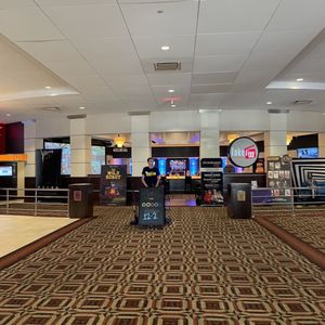 AMC CLASSIC HOBART 12 - Updated April 2025 - 15 Photos & 40 Reviews ...