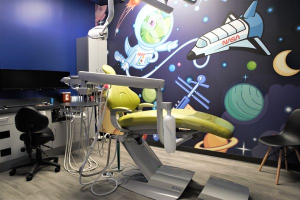 HAPPY CHOMPERS PEDIATRIC DENTISTRY - Updated December 2025 - 16 Photos ...