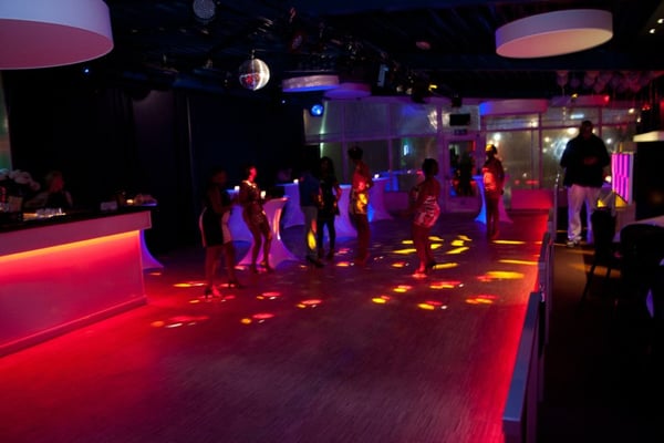 CLUB DNA - Updated January 2025 - 13 Photos - H.J.E. Wenckebachweg 180 ...