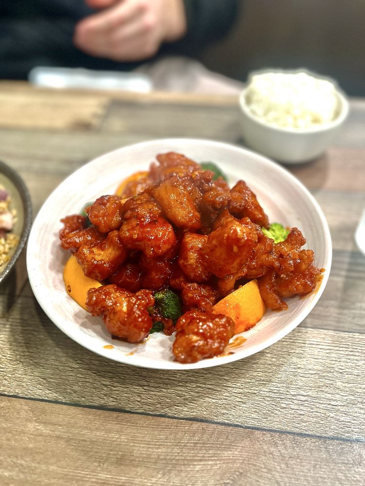 CHINA TOWN - Updated January 2026 - 85 Photos & 92 Reviews - 73 White ...