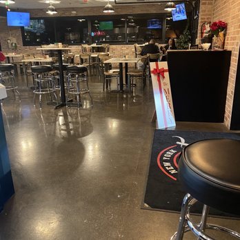 CRUST PIZZERIA - Updated June 2025 - 84 Photos & 91 Reviews - 6031 N ...