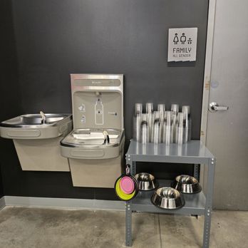 BREWHALLA - Updated December 2025 - 110 Photos & 53 Reviews - 1702 1st ...