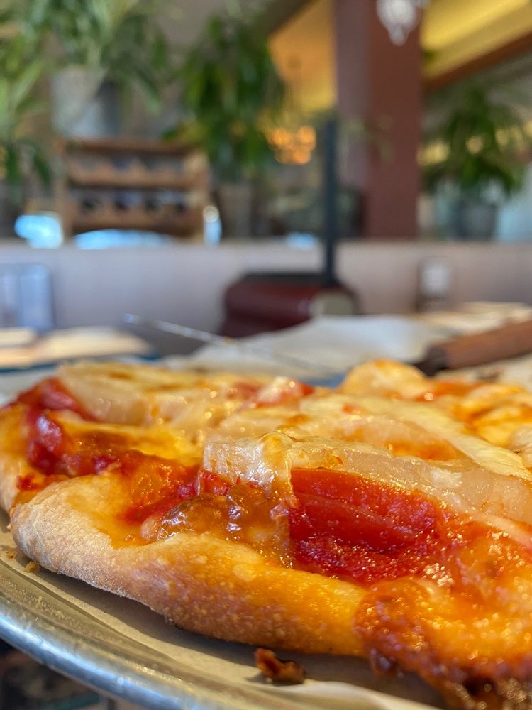 CHI CHI’S PIZZA - 131 Photos & 260 Reviews - 27117 Sierra Hwy, Canyon ...