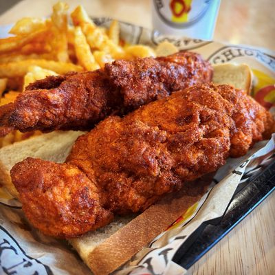 DAVE’S HOT CHICKEN - Updated May 2024 - 181 Photos & 166 Reviews - 222 ...