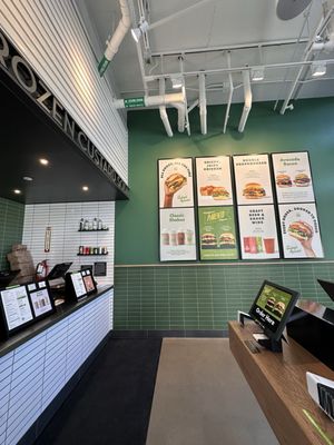 SHAKE SHACK SUNNYVALE - Updated May 2026 - 34 Photos & 34 Reviews - 275 ...
