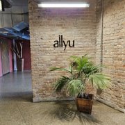 ALLYU - 105 Photos & 545 Reviews - 600 W Chicago Ave, Chicago, Illinois ...