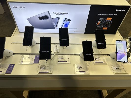 XFINITY STORE BY COMCAST - Updated November 2025 - 56 Photos & 69 ...