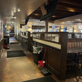 THE BROOK RESTAURANT & BAR - Updated November 2025 - 104 Photos & 177 ...