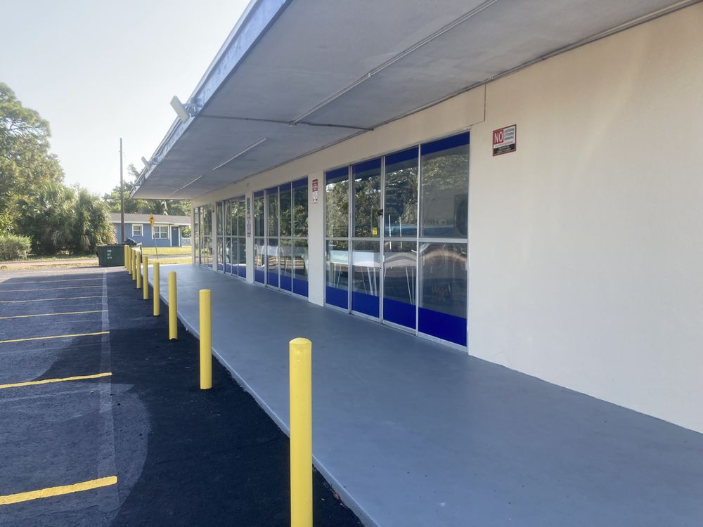 BRITE COIN LAUNDRY - Updated November 2024 - 817 15th St E, Bradenton ...