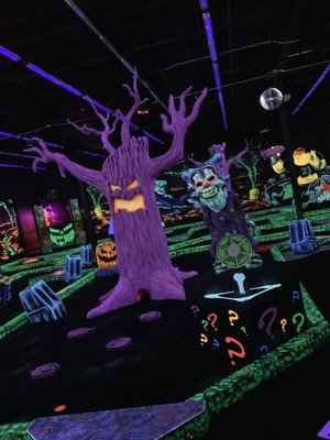 MONSTER MINI GOLF - 99 Photos & 79 Reviews - Mini Golf - 49 E Midland ...