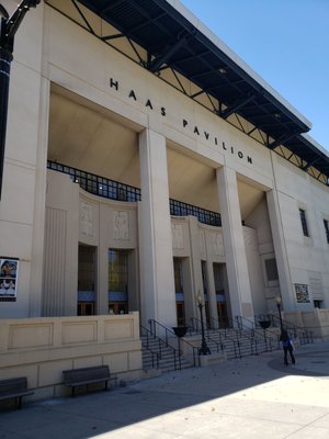 HAAS PAVILION - 121 Photos & 44 Reviews - 2301 Bancroft Way, Berkeley ...