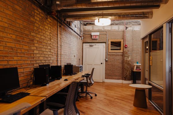 COVENANT HOUSE ILLINOIS - Updated December 2025 - 11 Photos - 2934 W ...