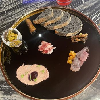 FOREIGNER RESTAURANT - Updated March 2025 - 239 Photos & 30 Reviews ...