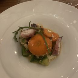 FLX TABLE - Updated August 2025 - 494 Photos & 115 Reviews - 22 Linden ...