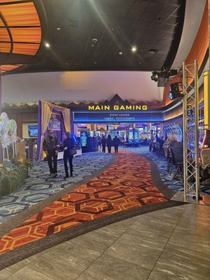 SPIRIT MOUNTAIN CASINO - Updated December 2025 - 48 Photos & 79 Reviews ...