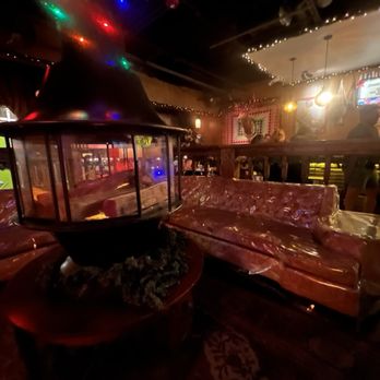 BEEZ KNEEZ - Updated December 2025 - 56 Photos & 43 Reviews - 610 ...