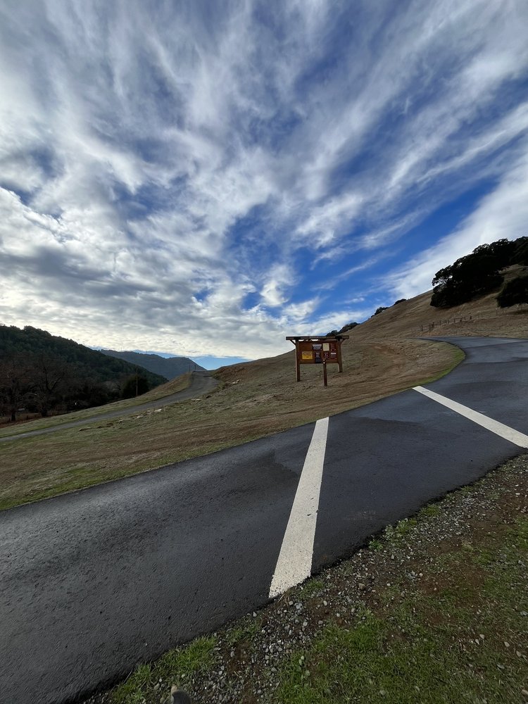 TYLER RANCH STAGING AREA AT PLEASANTON RIDGE REGIONAL PARK - Updated ...