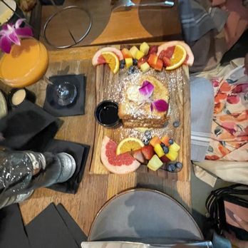 TRAVELER’S TABLE - 5057 Photos & 1703 Reviews - 520 Westheimer Rd ...