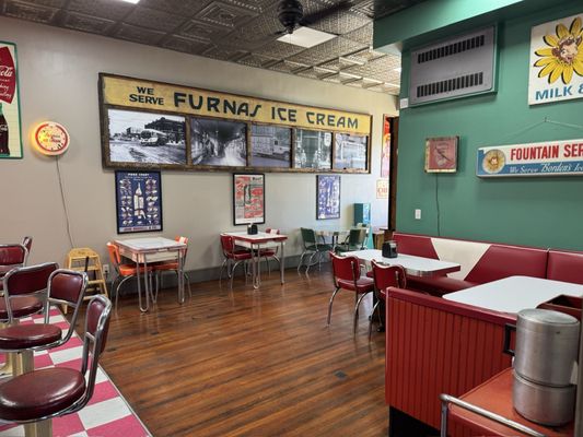 VIBRANT COFFEEHOUSE + KITCHEN - Updated July 2025 - 57 Photos & 26 ...