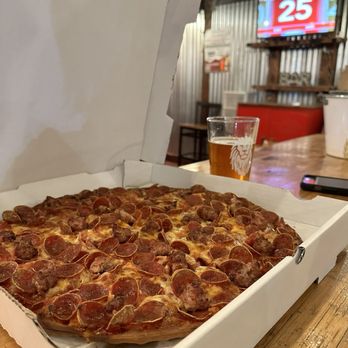 STADZ PIZZERIA - THE PUB IN GAHANNA - Updated December 2025 - 207 W ...