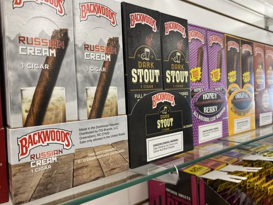 HUQA SMOKE & VAPE - Updated November 2025 - 29 Photos - 1912 E 2nd St ...