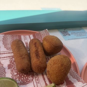 COLADA SHOP - Updated December 2025 - 120 Photos & 72 Reviews - 2811 ...