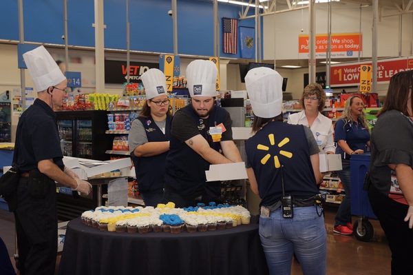 WALMART SUPERCENTER - 12 Photos & 24 Reviews - 196 Shawnee Mall Dr ...