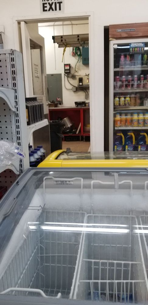 FASTOP - 20 Photos & 11 Reviews - 2011 N School St, Honolulu, Hawaii ...