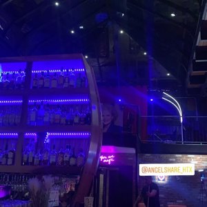 ANGEL SHARE - 56 Photos & 16 Reviews - Dive Bars - 924 Congress St ...