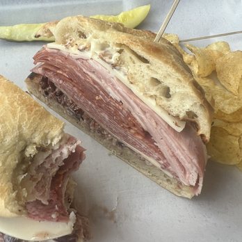 ROOST DELI - Updated September 2025 - 17 Photos & 18 Reviews - 3564 ...