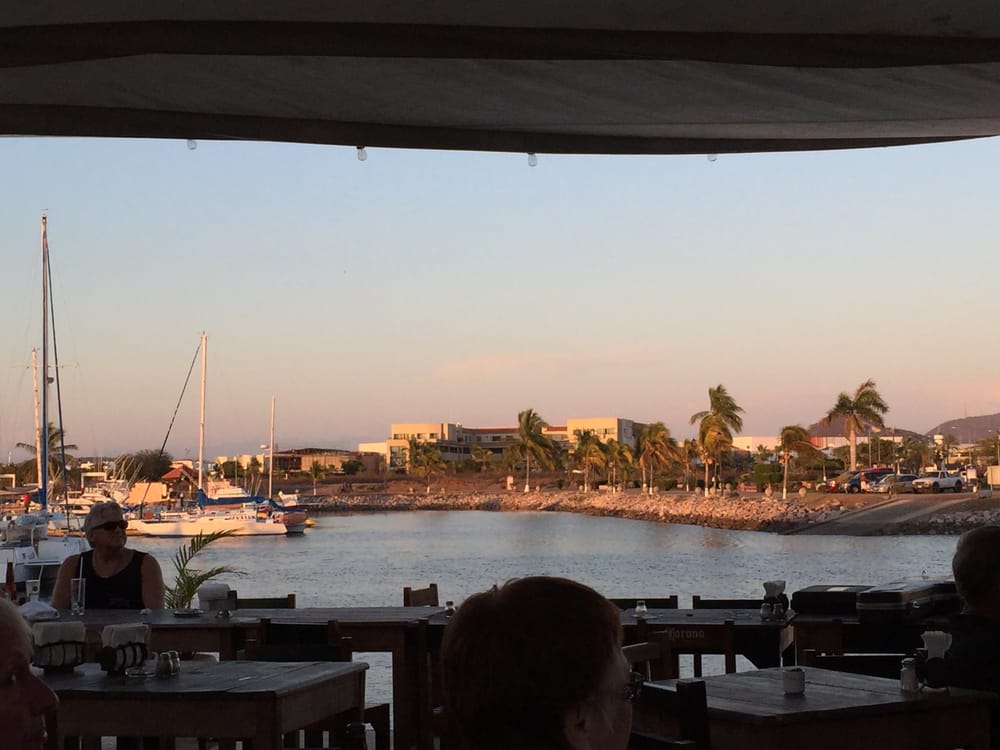 CHILL AND GRILL - Updated January 2025 - Paseo de la Isla 1, Mazatlán ...