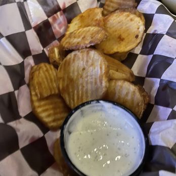 ASHBURN PUB - Updated August 2025 - 136 Photos & 205 Reviews - 44110 ...