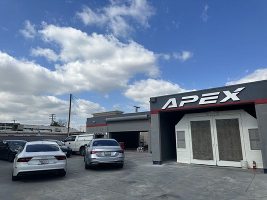 APEX COLLISION REPAIR CENTER - Updated October 2025 - 17 Photos ...