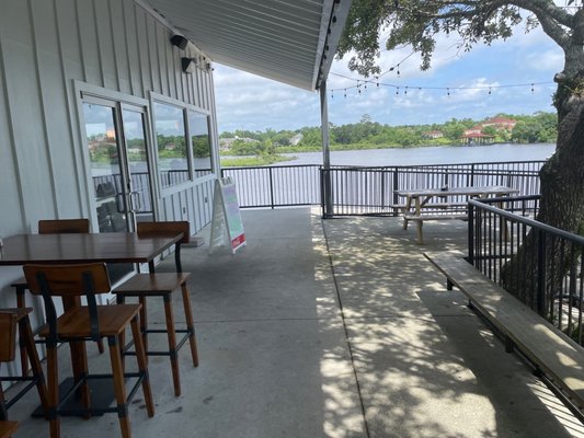 BLOW FLY BAR AND GRILL - Updated May 2024 - 21 Photos & 27 Reviews ...