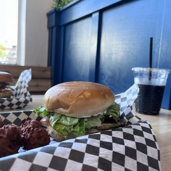BO & VINE BURGER - Updated October 2025 - 55 Photos & 46 Reviews - 3969 ...