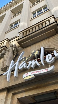 HAMLEYS - Updated January 2025 - 116 Photos & 14 Reviews - Na Příkopě ...