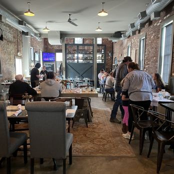 LOCAL FEED - Updated January 2026 - 606 Photos & 465 Reviews - 214 S ...