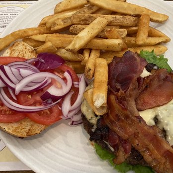 BRIGGS CORNER PIZZERIA - Updated August 2025 - 124 Photos & 284 Reviews ...