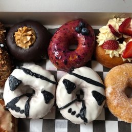 DIABLO DOUGHNUTS - 570 Photos & 337 Reviews - 7698 Belair Rd, Baltimore ...