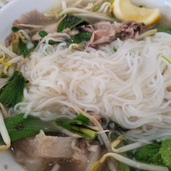 PHO QUE HUONG - Updated May 2025 - 1816 Photos & 477 Reviews - 1160 ...