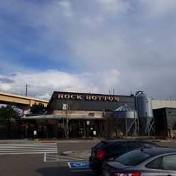 ROCK BOTTOM RESTAURANT & BREWERY - Updated July 2025 - 198 Photos & 337 ...