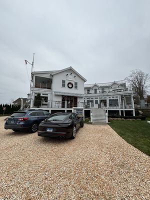 NOAH’S 63 MAIN - Updated January 2025 - 34 Photos & Average of 3.6 ...