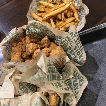 WINGSTOP - Updated July 2024 - 22 Photos & 22 Reviews - 9360 W Flamingo ...