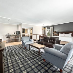 HEB LODGE - 13 Photos - 445 Upper Turtle Creek Rd, Kerrville, Texas ...