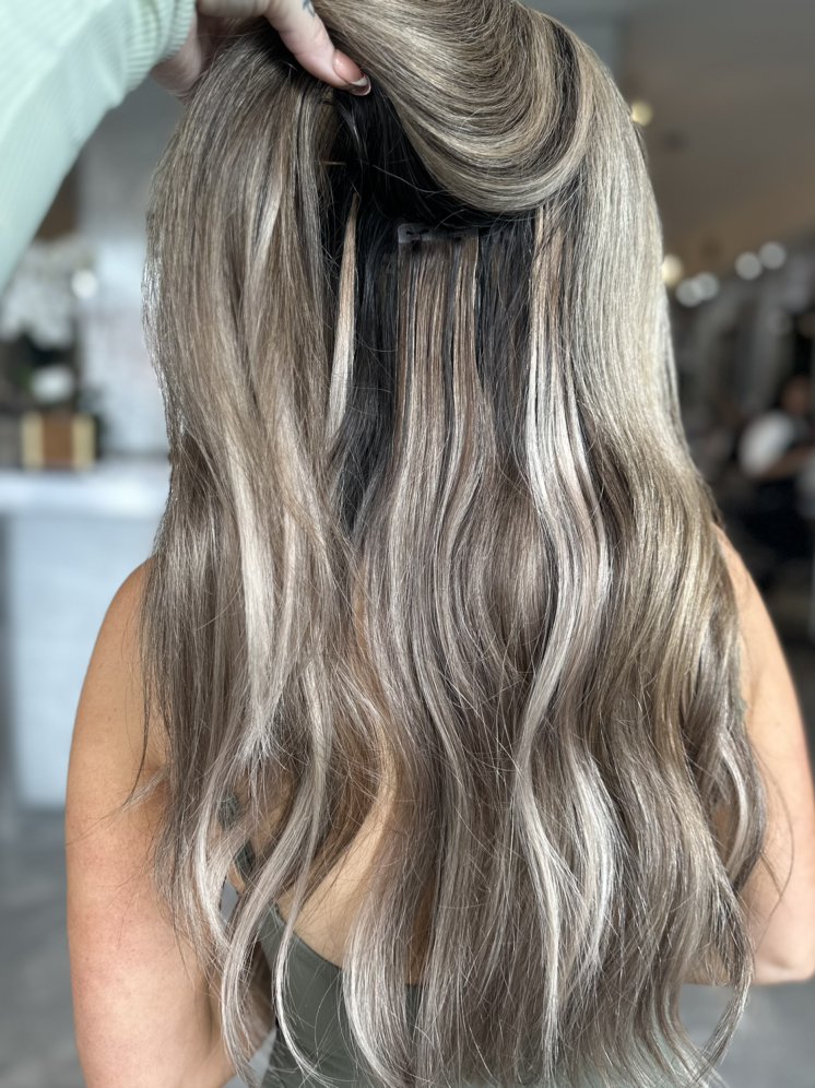 NIKI FARROW HAIR - Request an Appointment - 14 Photos - 11239 Ventura ...