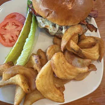 DELTA LAKE INN - Updated December 2025 - 135 Photos & 94 Reviews - 8524 ...